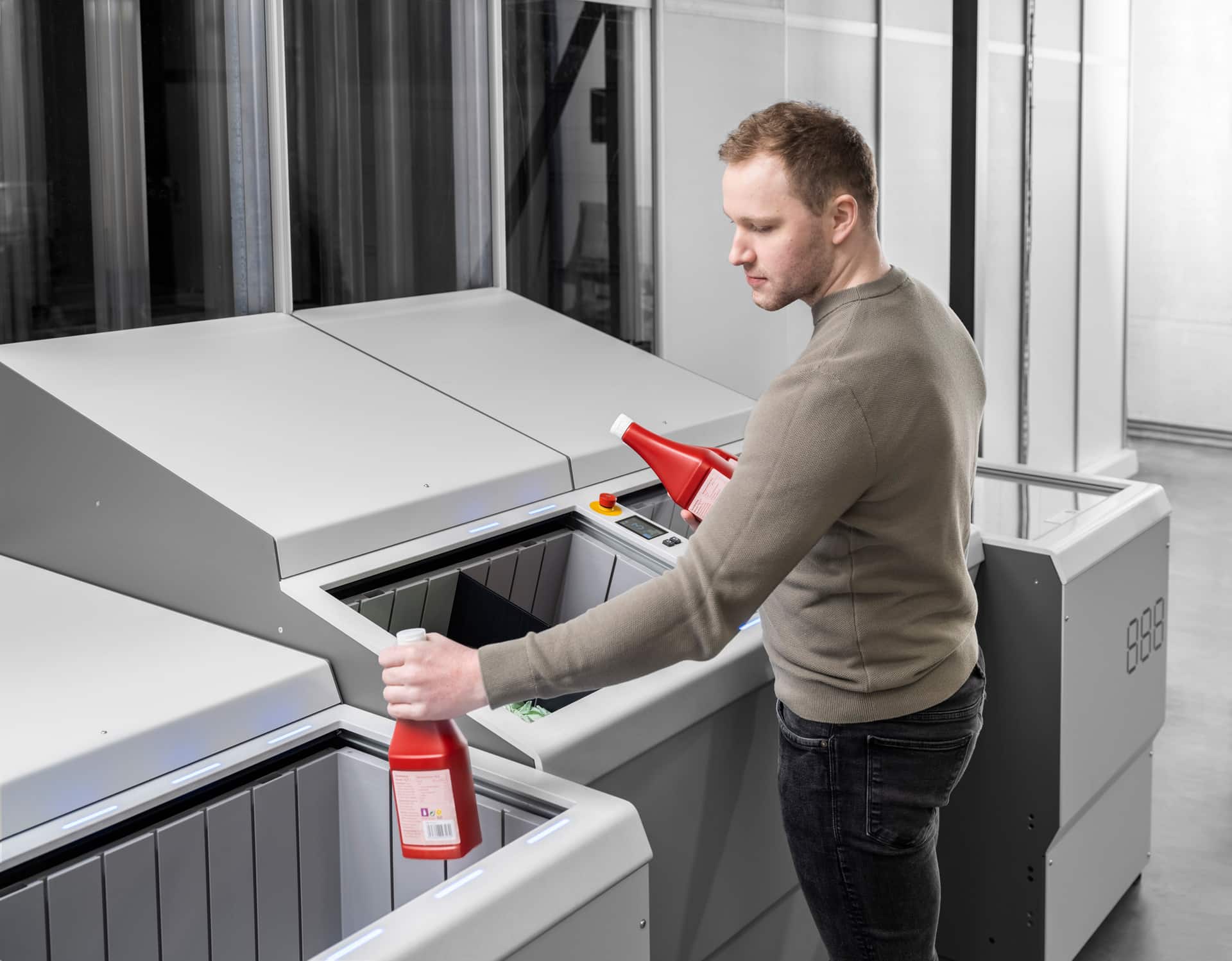 AutoStore Workstations (Ports) - Reesink Logistic Solutions